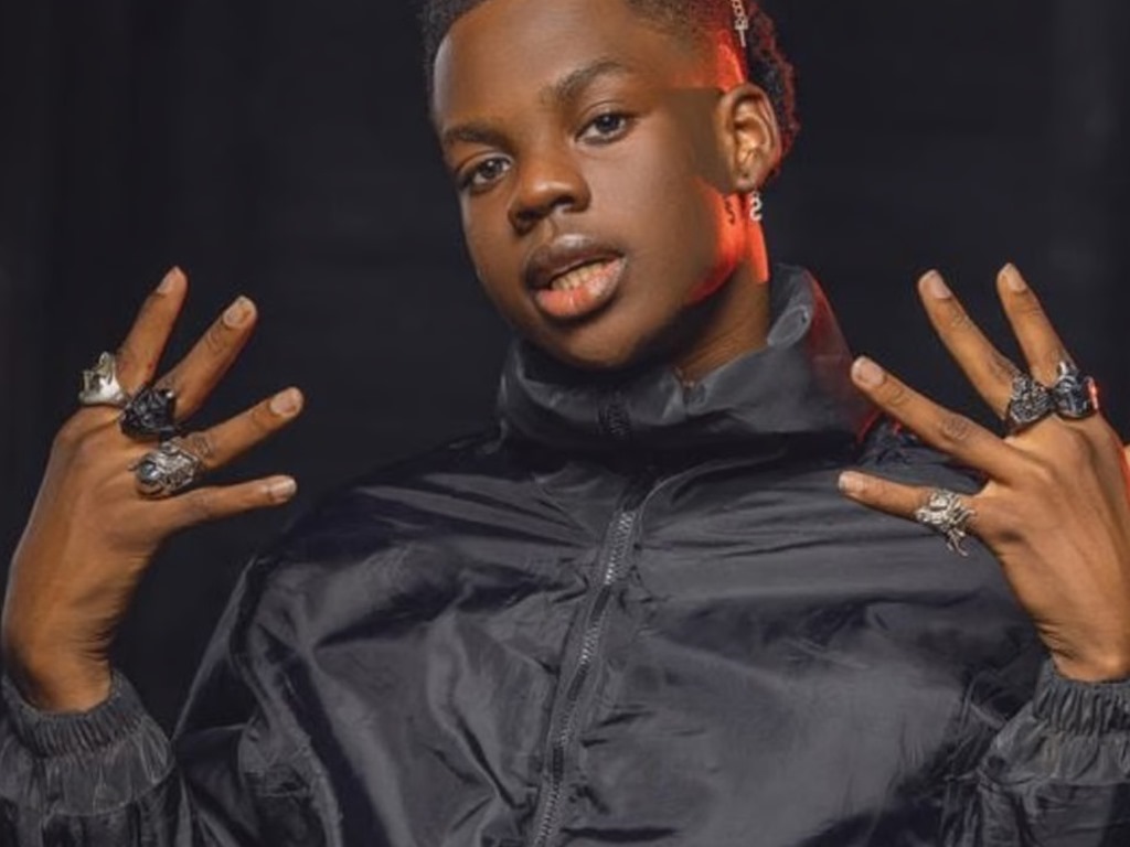 Adhésion aux Illuminati, l’artiste Rema brise le silence et éclaire...